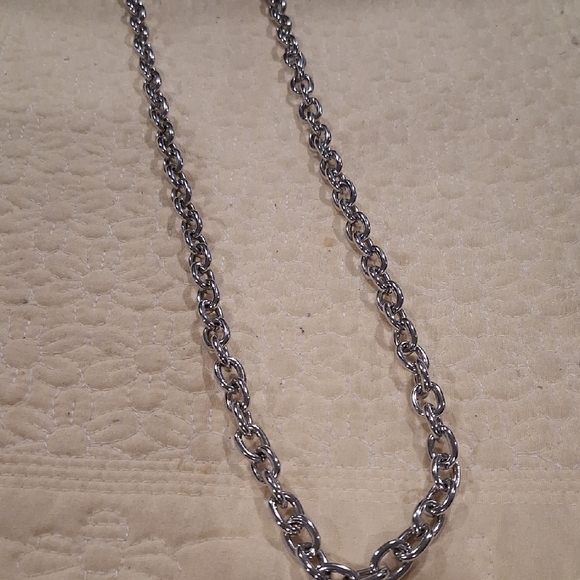The Unbranded Brand | Jewelry | Elegant Silver Chain Necklace | Poshmark